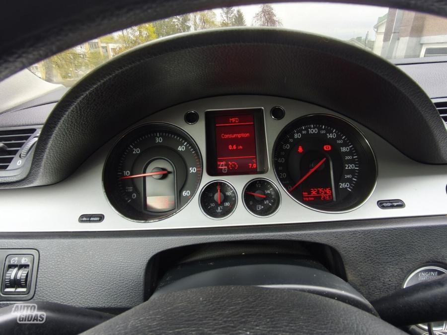 Blue Volkswagen Passat 2008 in Telschi, with an engine capacity of 1.90 L and mileage of 328 thousand km for 1450 €, photo 14 on AUTOMOTO.COM.LV