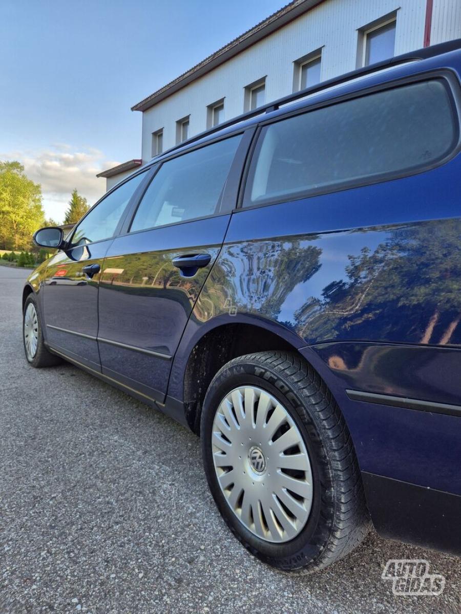 Zils Volkswagen Passat 2008 Ignalina, ar dzinēja tilpumu 2.00 L un nobraukumu 360 tūkst. km par 2400 €, foto 9 vietnē AUTOMOTO.COM.LV