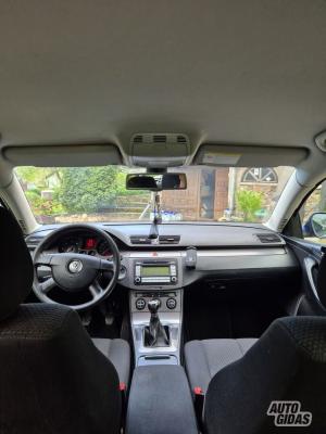 Zils Volkswagen Passat 2008 Ignalina, ar dzinēja tilpumu 2.00 L un nobraukumu 360 tūkst. km par 2400 €, foto 18 vietnē AUTOMOTO.COM.LV