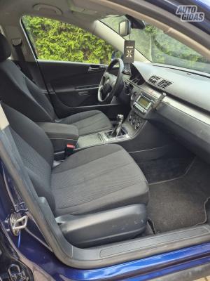 Zils Volkswagen Passat 2008 Ignalina, ar dzinēja tilpumu 2.00 L un nobraukumu 360 tūkst. km par 2400 €, foto 19 vietnē AUTOMOTO.COM.LV