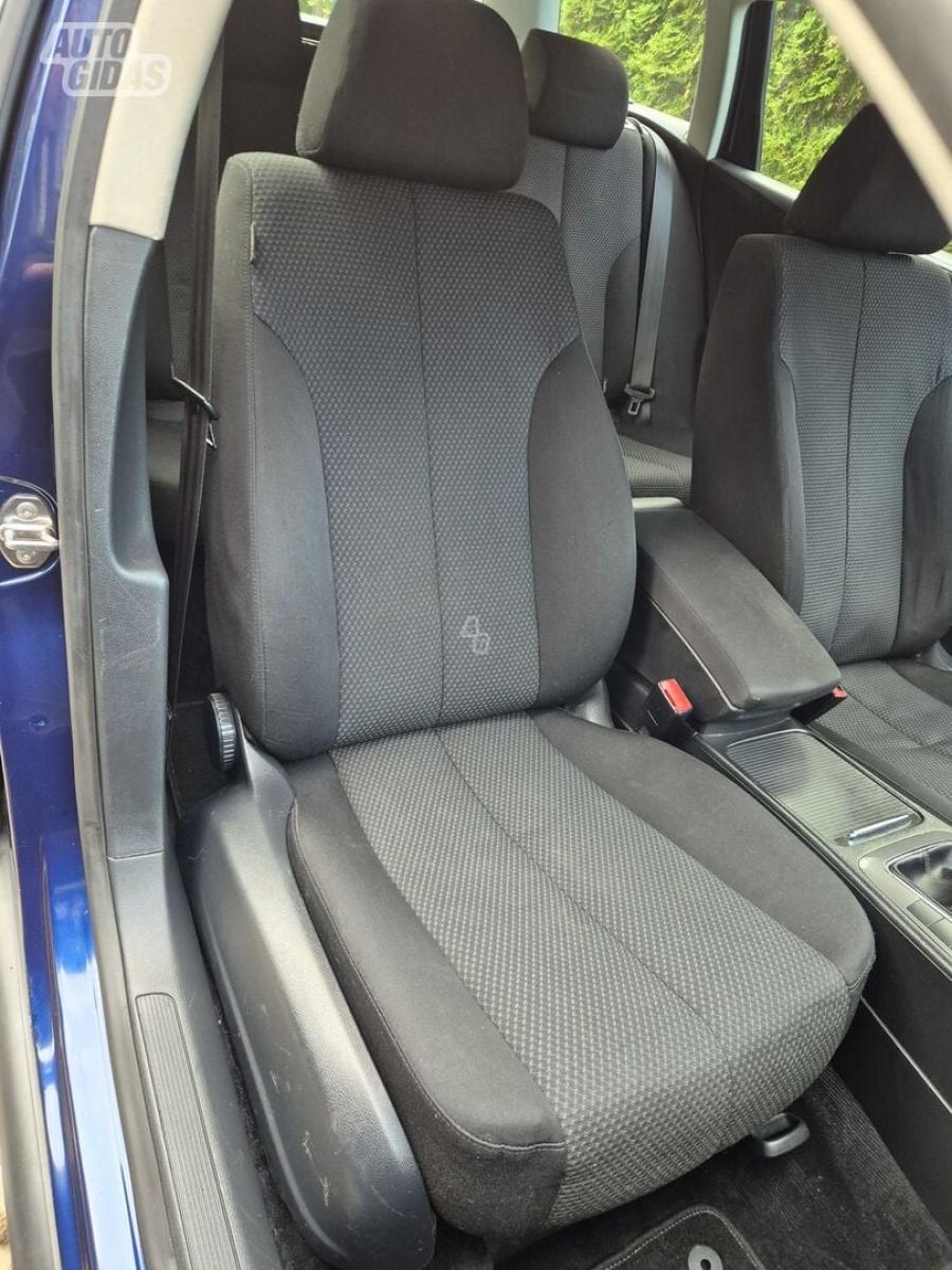 Zils Volkswagen Passat 2008 Ignalina, ar dzinēja tilpumu 2.00 L un nobraukumu 360 tūkst. km par 2400 €, foto 20 vietnē AUTOMOTO.COM.LV