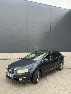 Blue Volkswagen Passat 2008 in Siauliai, with an engine capacity of 2.00 L and mileage of 350 thousand km for 1399 €, photo 3 on AUTOMOTO.COM.LV