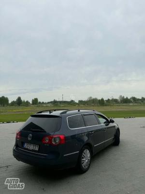 Blue Volkswagen Passat 2008 in Siauliai, with an engine capacity of 2.00 L and mileage of 350 thousand km for 1399 €, photo 5 on AUTOMOTO.COM.LV
