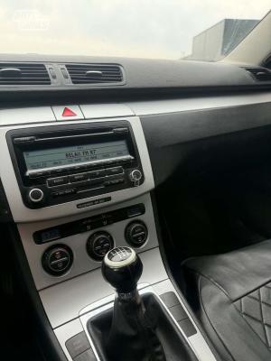 Blue Volkswagen Passat 2008 in Siauliai, with an engine capacity of 2.00 L and mileage of 350 thousand km for 1399 €, photo 11 on AUTOMOTO.COM.LV