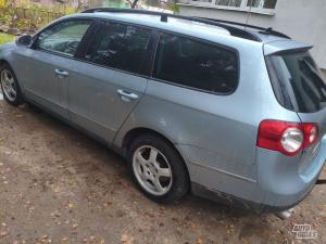 Blue Volkswagen Passat 2008 in Vilnius, with an engine capacity of 2.00 L and mileage of 275 thousand km for 2999 €, photo 6 on AUTOMOTO.COM.LV