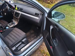 Blue Volkswagen Passat 2008 in Vilnius, with an engine capacity of 2.00 L and mileage of 275 thousand km for 2999 €, photo 12 on AUTOMOTO.COM.LV