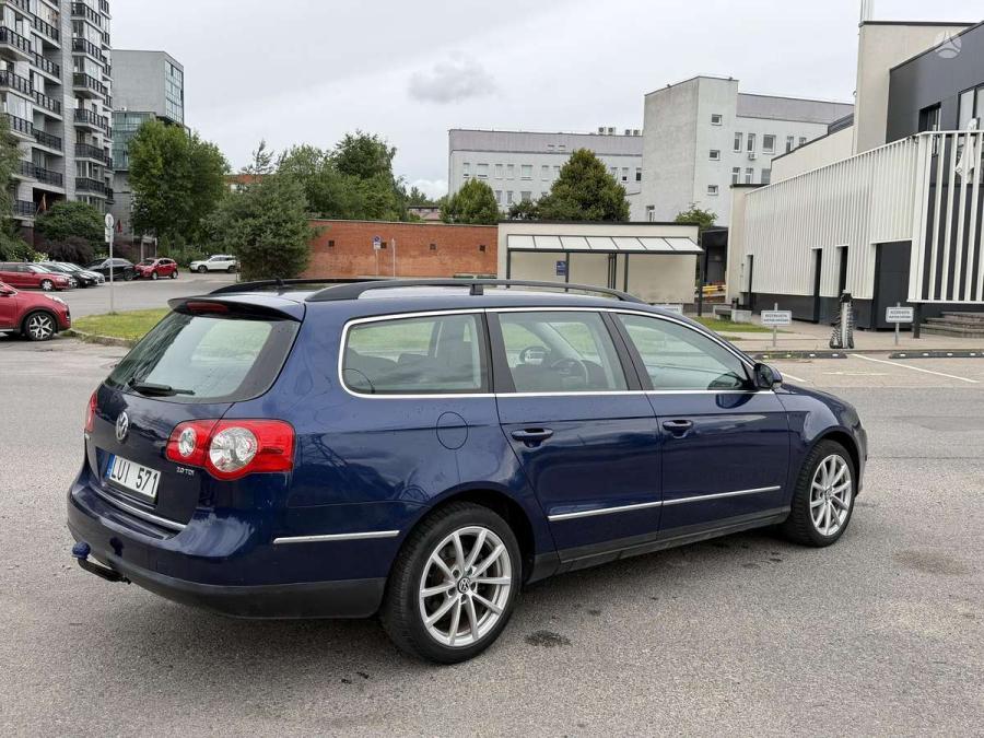 Blue Volkswagen Passat 2008 in Vilnius, with an engine capacity of 1.97 L and mileage of 413 thousand km for 2999 €, photo 3 on AUTOMOTO.COM.LV