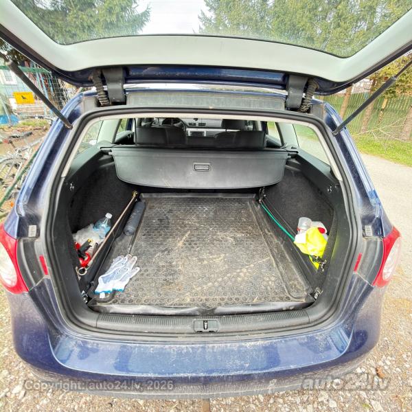 Zils Volkswagen Passat 2008 Tallina, ar dzinēja tilpumu 2.00 L un nobraukumu 108 tūkst. km par 3900 €, foto 8 vietnē AUTOMOTO.COM.LV