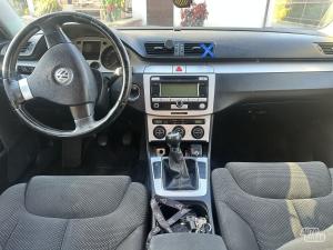 Blue Volkswagen Passat 2008 in Varena, with an engine capacity of 2.00 L and mileage of 324 thousand km for 1250 €, photo 11 on AUTOMOTO.COM.LV
