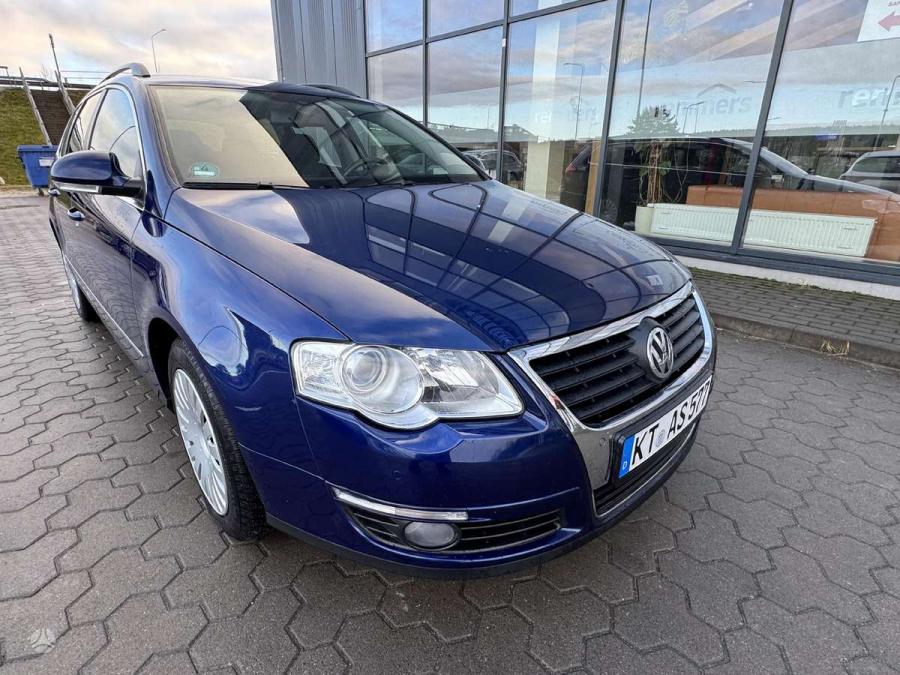 Zils Volkswagen Passat 2009 Viļņa, ar dzinēja tilpumu 1.97 L un nobraukumu 252 tūkst. km par 4200 €, foto 2 vietnē AUTOMOTO.COM.LV