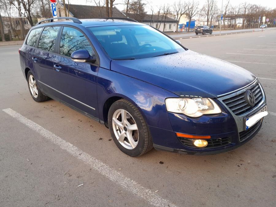 Zils Volkswagen Passat 2009 Marijampole, ar dzinēja tilpumu 1.90 L un nobraukumu 400 tūkst. km par 1390 €, foto 1 vietnē AUTOMOTO.COM.LV