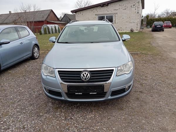 Blue Volkswagen Passat 2009 in Sakiai, with an engine capacity of 1.40 L and mileage of 211 thousand km for 2600 €, photo 2 on AUTOMOTO.COM.LV