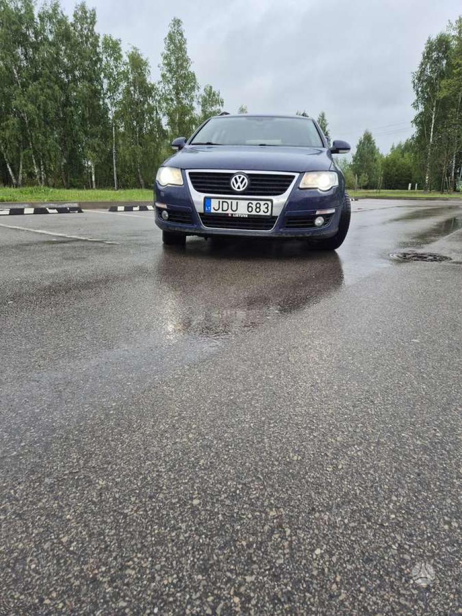 Zils Volkswagen Passat 2009 Kaišiadorys, ar dzinēja tilpumu 1.97 L un nobraukumu 426 tūkst. km par 1250 €, foto 1 vietnē AUTOMOTO.COM.LV