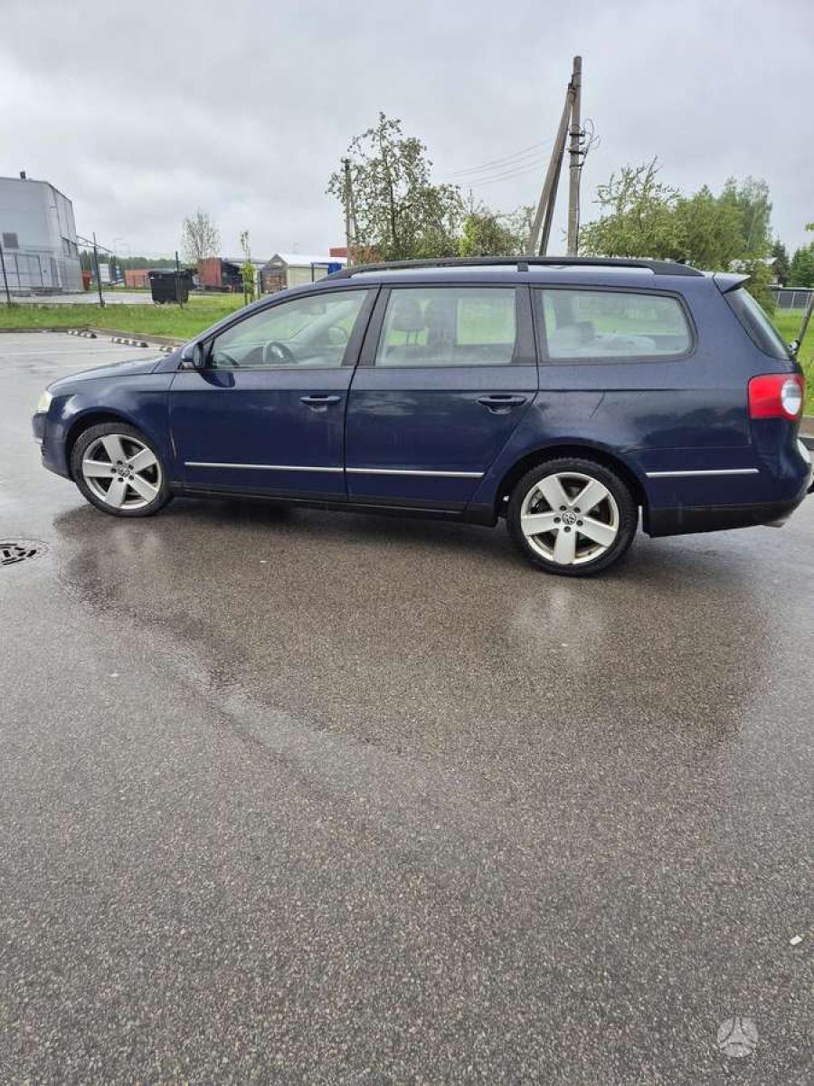 Zils Volkswagen Passat 2009 Kaišiadorys, ar dzinēja tilpumu 1.97 L un nobraukumu 426 tūkst. km par 1250 €, foto 4 vietnē AUTOMOTO.COM.LV