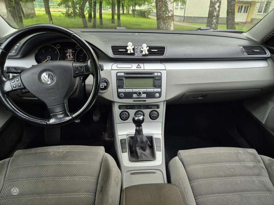 Zils Volkswagen Passat 2009 Kaišiadorys, ar dzinēja tilpumu 1.97 L un nobraukumu 426 tūkst. km par 1250 €, foto 9 vietnē AUTOMOTO.COM.LV