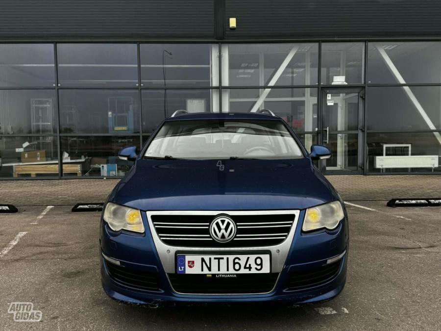 Zils Volkswagen Passat 2010 Panevēža, ar dzinēja tilpumu 2.00 L un nobraukumu 315 tūkst. km par 1750 €, foto 4 vietnē AUTOMOTO.COM.LV