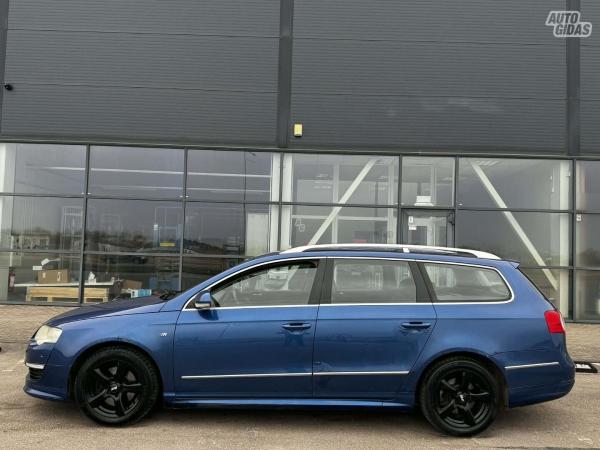 Blue Volkswagen Passat 2010 in Panevezys, with an engine capacity of 2.00 L and mileage of 315 thousand km for 1750 €, photo 6 on AUTOMOTO.COM.LV