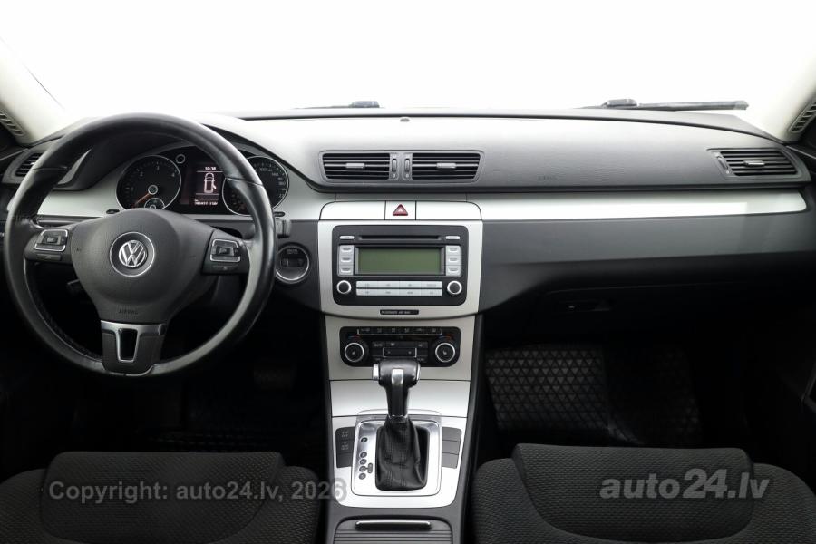 Zils Volkswagen Passat 2010 Tallina, ar dzinēja tilpumu 2.00 L un nobraukumu 286 tūkst. km par 1799 €, foto 6 vietnē AUTOMOTO.COM.LV