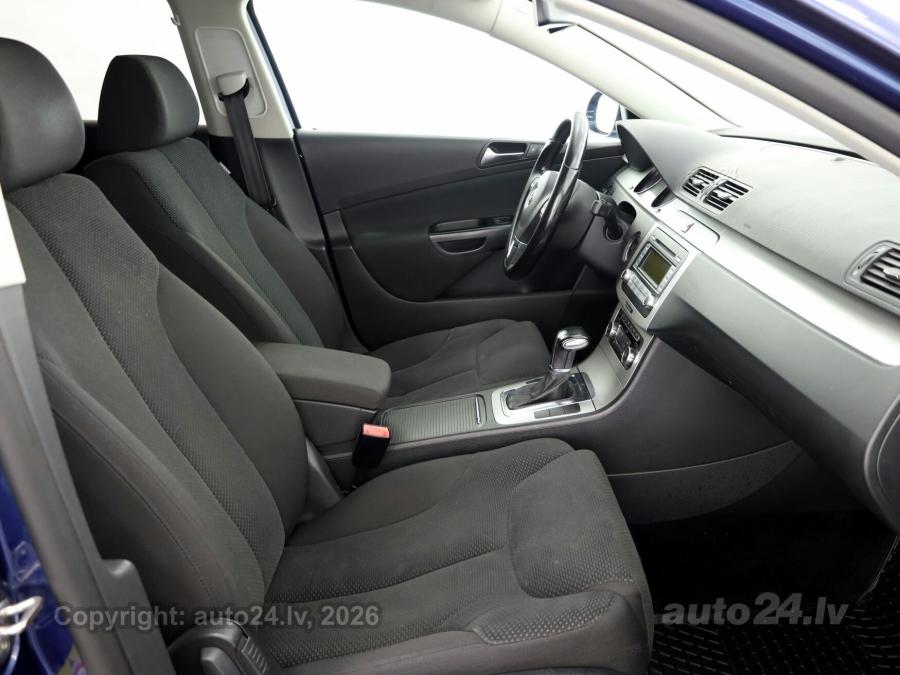 Zils Volkswagen Passat 2010 Tallina, ar dzinēja tilpumu 2.00 L un nobraukumu 286 tūkst. km par 1799 €, foto 7 vietnē AUTOMOTO.COM.LV