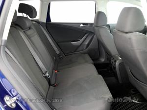 Zils Volkswagen Passat 2010 Tallina, ar dzinēja tilpumu 2.00 L un nobraukumu 286 tūkst. km par 1799 €, foto 8 vietnē AUTOMOTO.COM.LV