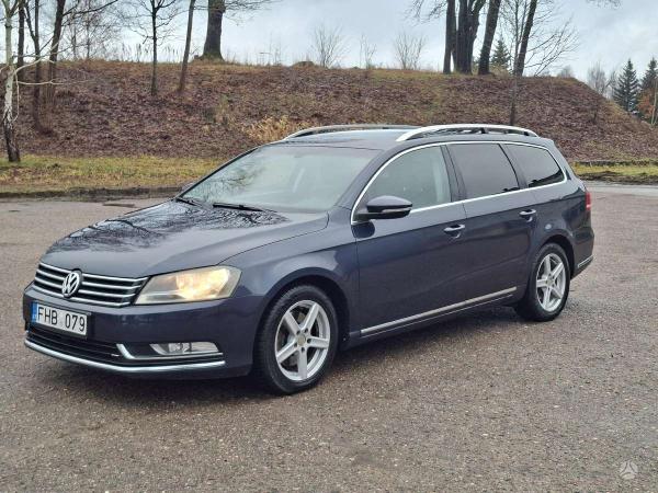 Zils Volkswagen Passat 2011 Plungė, ar dzinēja tilpumu 1.97 L un nobraukumu 334 tūkst. km par 4450 €, foto 1 vietnē AUTOMOTO.COM.LV