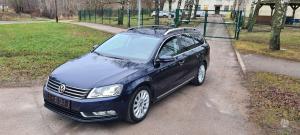 Blue Volkswagen Passat 2011 in Siauliai, with an engine capacity of 1.97 L and mileage of 319 thousand km for 5250 €, photo  on AUTOMOTO.COM.LV