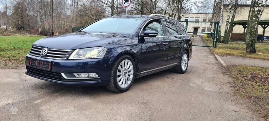Zils Volkswagen Passat 2011 Šauļi, ar dzinēja tilpumu 1.97 L un nobraukumu 319 tūkst. km par 5250 €, foto 2 vietnē AUTOMOTO.COM.LV
