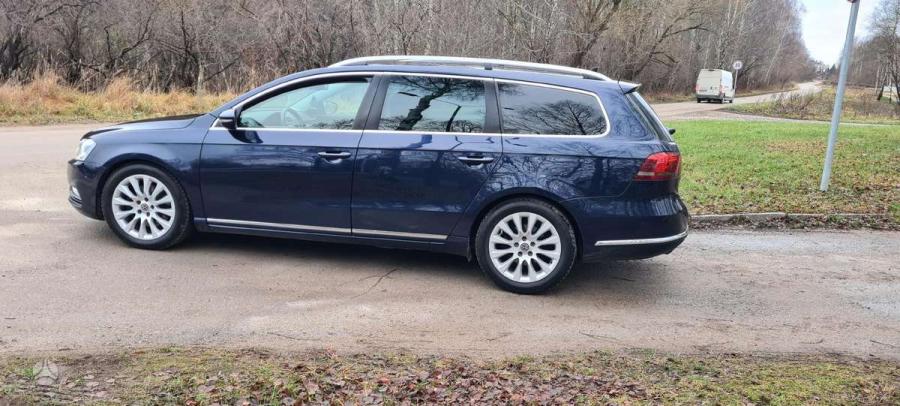Zils Volkswagen Passat 2011 Šauļi, ar dzinēja tilpumu 1.97 L un nobraukumu 319 tūkst. km par 5250 €, foto 4 vietnē AUTOMOTO.COM.LV