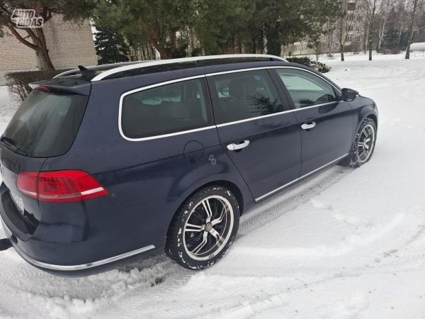 Blue Volkswagen Passat 2011 in Vilnius, with an engine capacity of 1.40 L and mileage of 320 thousand km for 3999 €, photo 5 on AUTOMOTO.COM.LV