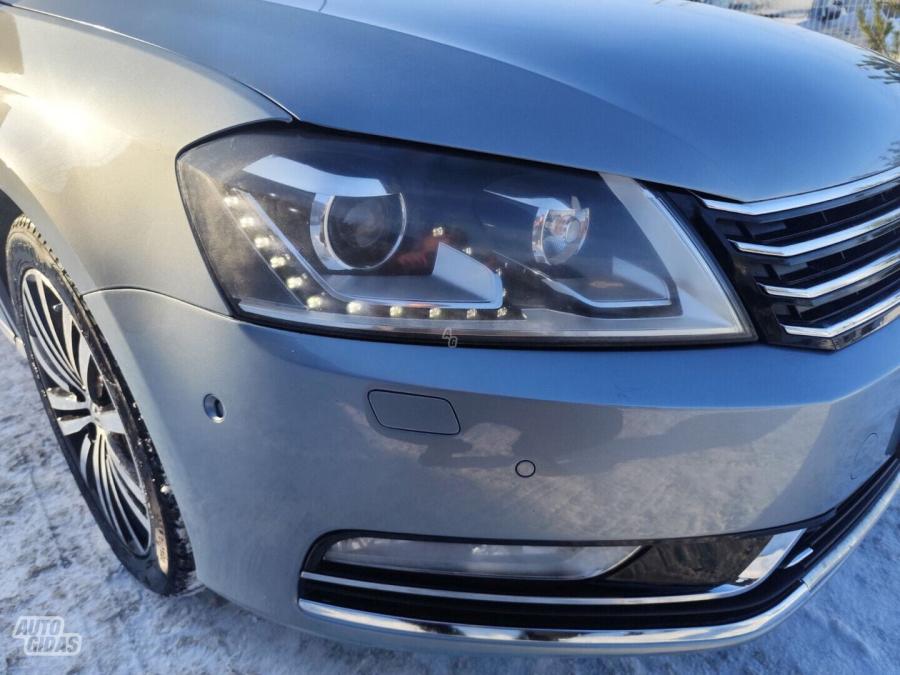 Zils Volkswagen Passat 2011 Šauļi, ar dzinēja tilpumu 2.00 L un nobraukumu 244 tūkst. km par 4950 €, foto 9 vietnē AUTOMOTO.COM.LV