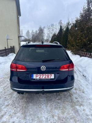 Zils Volkswagen Passat 2011 Kauņa, ar dzinēja tilpumu 1.97 L un nobraukumu 306 tūkst. km par 5200 €, foto 24 vietnē AUTOMOTO.COM.LV