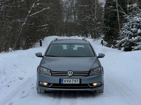 Zils Volkswagen Passat 2011 Kėdainiai, ar dzinēja tilpumu 2.00 L un nobraukumu 246 tūkst. km par 4650 €, foto 2 vietnē AUTOMOTO.COM.LV
