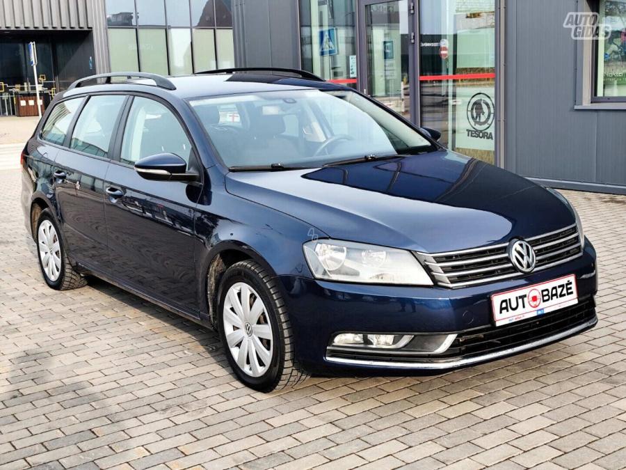 Zils Volkswagen Passat 2011 Šauļi, ar dzinēja tilpumu 1.60 L un nobraukumu 270 tūkst. km par 3950 €, foto 2 vietnē AUTOMOTO.COM.LV