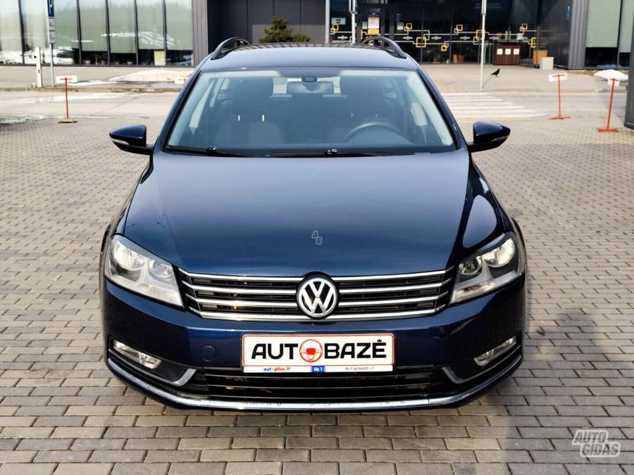 Zils Volkswagen Passat 2011 Šauļi, ar dzinēja tilpumu 1.60 L un nobraukumu 270 tūkst. km par 3950 €, foto 4 vietnē AUTOMOTO.COM.LV