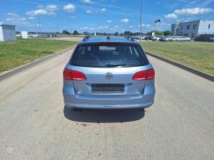 Blue Volkswagen Passat 2011 in Marijampole, with an engine capacity of 2.00 L and mileage of 260 thousand km for 3999 €, photo 5 on AUTOMOTO.COM.LV