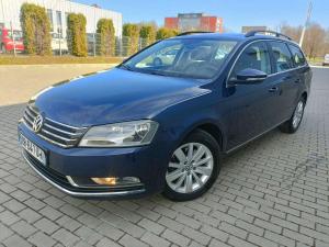 Blue Volkswagen Passat 2011 in Klaipeda, with an engine capacity of 2.00 L and mileage of 274 thousand km for 5450 €, photo  on AUTOMOTO.COM.LV