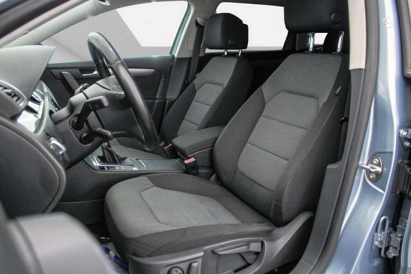 Zils Volkswagen Passat 2011 Kauņa, ar dzinēja tilpumu 2.00 L un nobraukumu 301 tūkst. km par 5990 €, foto 8 vietnē AUTOMOTO.COM.LV