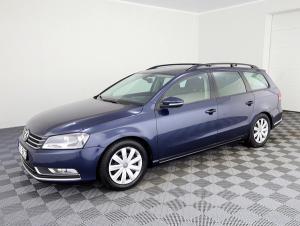 Zils Volkswagen Passat 2011 Tallina, ar dzinēja tilpumu 1.60 L un nobraukumu 379 tūkst. km par 1999 €, foto 3 vietnē AUTOMOTO.COM.LV