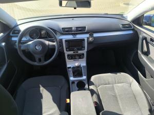 Blue Volkswagen Passat 2011 in Marijampole, with an engine capacity of 1.60 L and mileage of 265 thousand km for 3999 €, photo 11 on AUTOMOTO.COM.LV