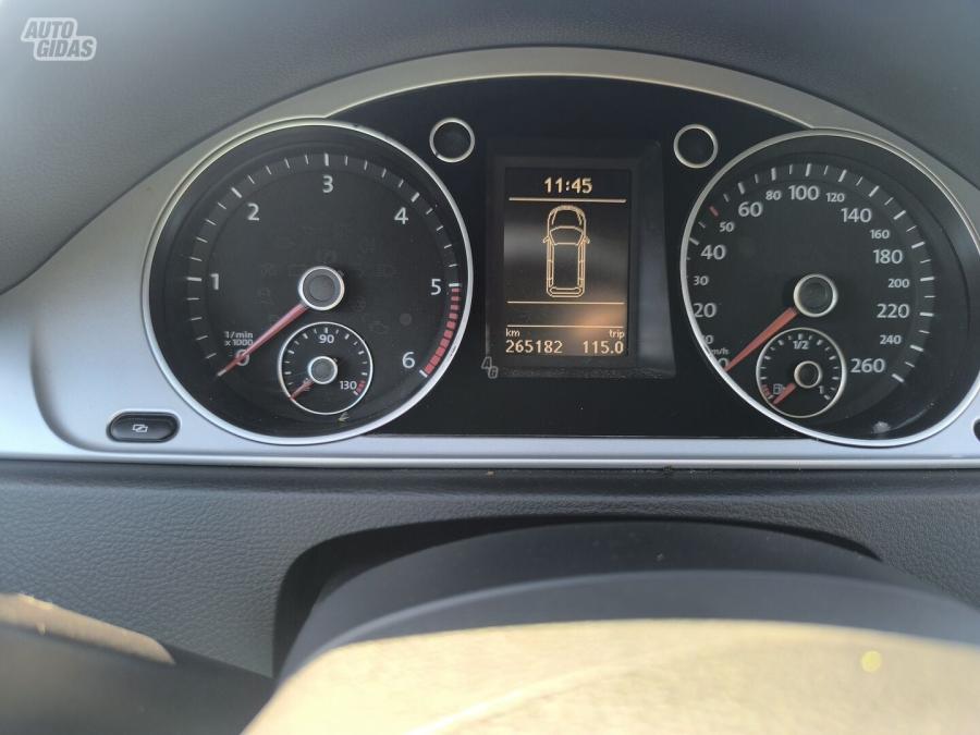 Blue Volkswagen Passat 2011 in Marijampole, with an engine capacity of 1.60 L and mileage of 265 thousand km for 3999 €, photo 14 on AUTOMOTO.COM.LV