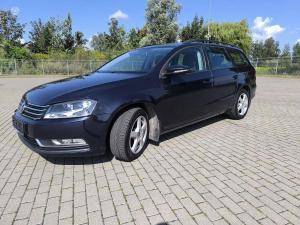 Blue Volkswagen Passat 2011 in Marijampole, with an engine capacity of 1.60 L and mileage of 266 thousand km for 3997 €, photo 3 on AUTOMOTO.COM.LV