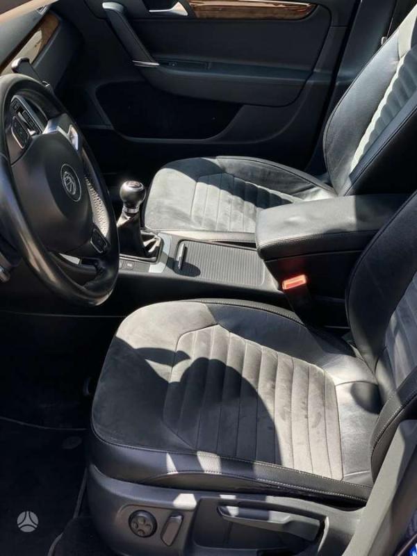 Zils Volkswagen Passat 2011 Viļņa, ar dzinēja tilpumu 2.00 L un nobraukumu 339 tūkst. km par 5200 €, foto 8 vietnē AUTOMOTO.COM.LV