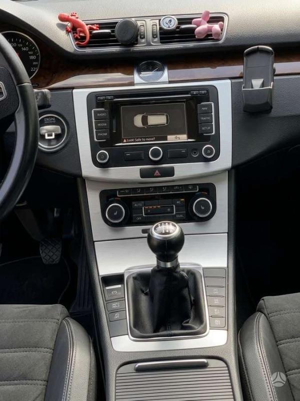 Zils Volkswagen Passat 2011 Viļņa, ar dzinēja tilpumu 2.00 L un nobraukumu 339 tūkst. km par 5200 €, foto 9 vietnē AUTOMOTO.COM.LV