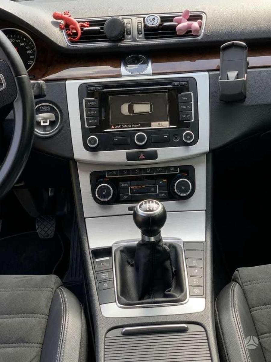 Zils Volkswagen Passat 2011 Viļņa, ar dzinēja tilpumu 2.00 L un nobraukumu 339 tūkst. km par 5200 €, foto 9 vietnē AUTOMOTO.COM.LV