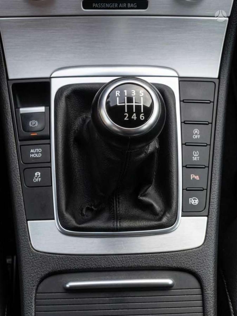 Zils Volkswagen Passat 2011 Viļņa, ar dzinēja tilpumu 2.00 L un nobraukumu 339 tūkst. km par 5200 €, foto 10 vietnē AUTOMOTO.COM.LV