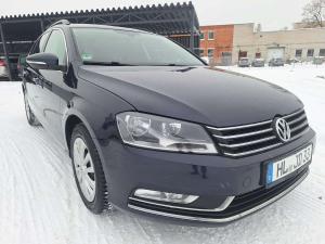 Blue Volkswagen Passat 2012 in Jonava, with an engine capacity of 1.60 L and mileage of 280 thousand km for 4350 €, photo 8 on AUTOMOTO.COM.LV
