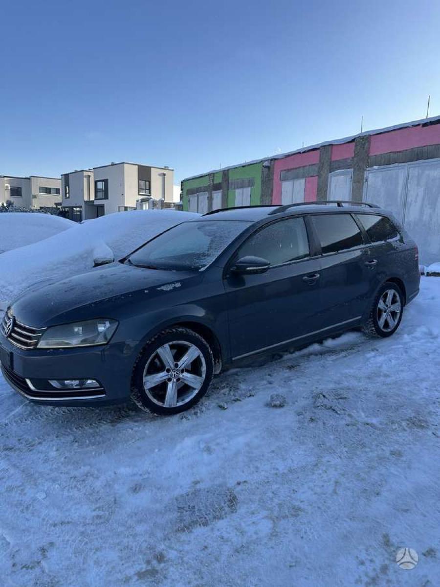 Zils Volkswagen Passat 2012 Kauņa, ar dzinēja tilpumu 1.60 L un nobraukumu 291 tūkst. km par 4350 €, foto 4 vietnē AUTOMOTO.COM.LV