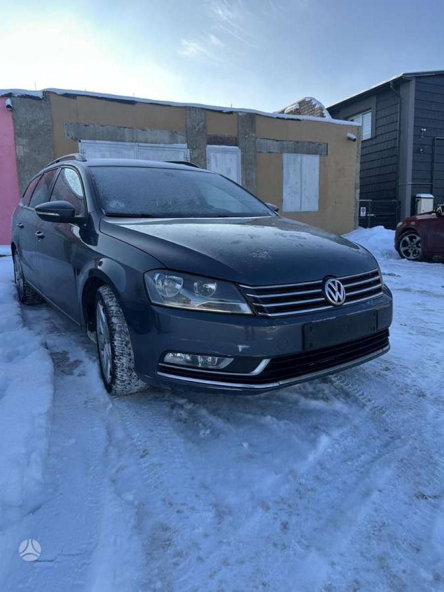 Zils Volkswagen Passat 2012 Kauņa, ar dzinēja tilpumu 1.60 L un nobraukumu 291 tūkst. km par 4350 €, foto 6 vietnē AUTOMOTO.COM.LV