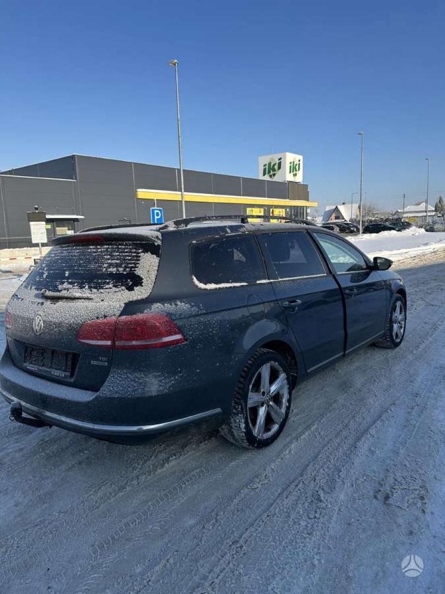 Zils Volkswagen Passat 2012 Kauņa, ar dzinēja tilpumu 1.60 L un nobraukumu 291 tūkst. km par 4350 €, foto 7 vietnē AUTOMOTO.COM.LV