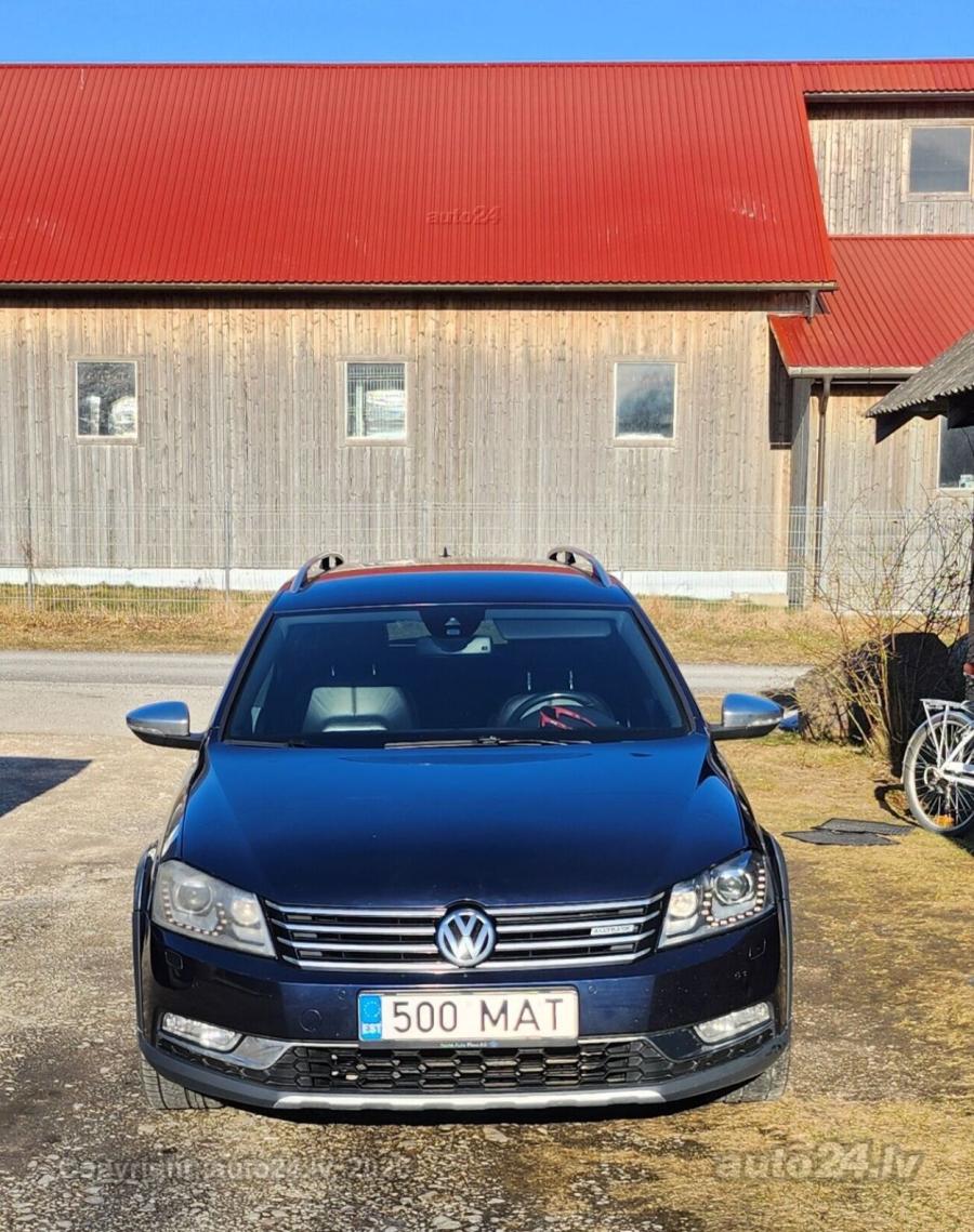 Zils Volkswagen Passat 2012 Tallina, ar dzinēja tilpumu 2.00 L un nobraukumu 332 tūkst. km par 5990 €, foto 1 vietnē AUTOMOTO.COM.LV